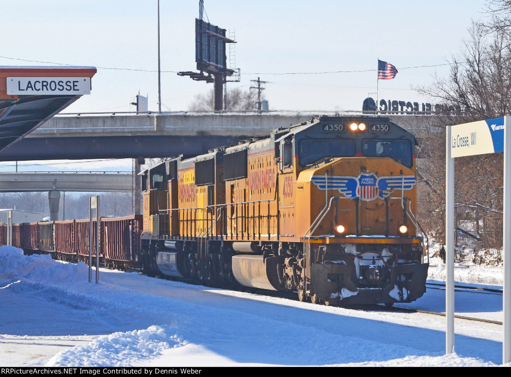 UP 4350, CP's Tomah Sub.